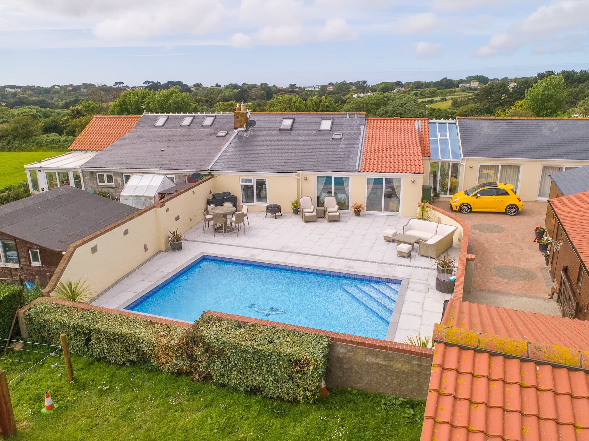 8 x 5m Courtyard Pool Project - Lotus Pools